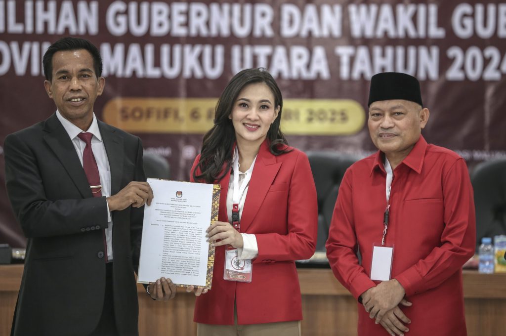Sherly-Sarbin Ditetapkan Sebagai Gubernur dan Wakil Gubernur Malut ...